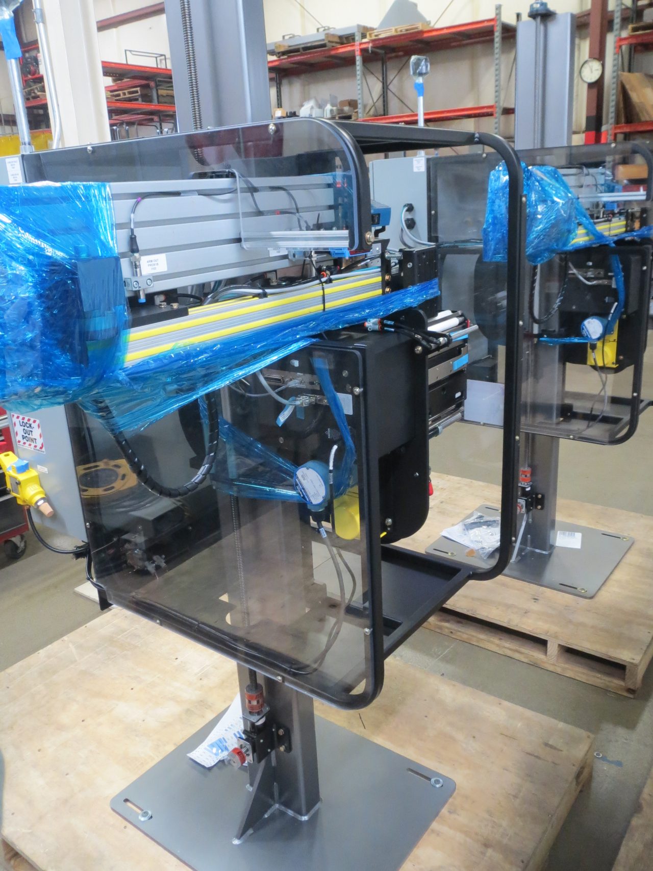 SA2100 Two-Sided Pallet Label Applicator - Kolinahr Systems Inc