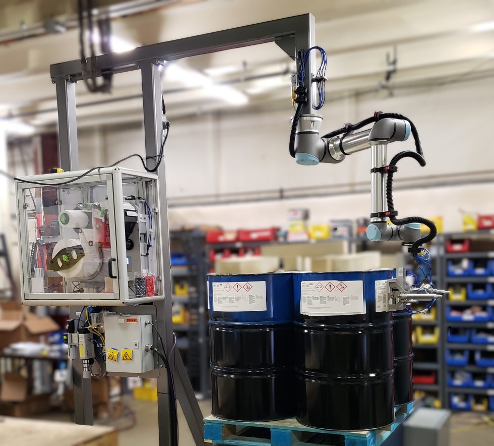CR10 Robotic Pallet Label Applicators by Kolinahr Systems